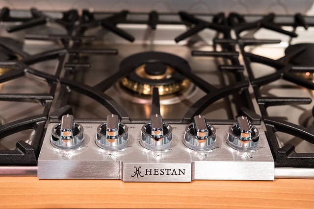 Hestan KGC36 36 Inch Gas Cooktop with 5 Sealed Burners, Cast-Iron ...