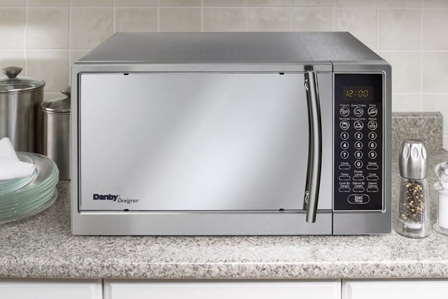 Danby DMW101KSSDD 1.0 cu. ft. Countertop Microwave Oven with 1000 Watts ...