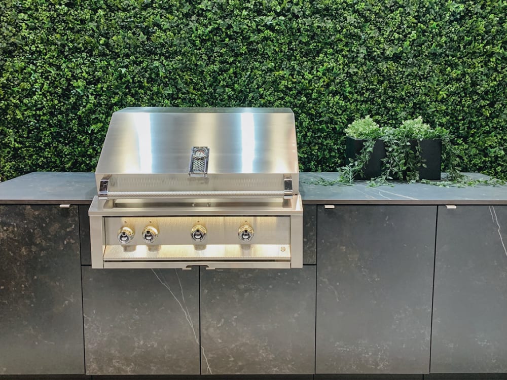Hestan EMBR36LPTQ 36 Inch Built-In Grill with Sear Burner, Ceramic ...