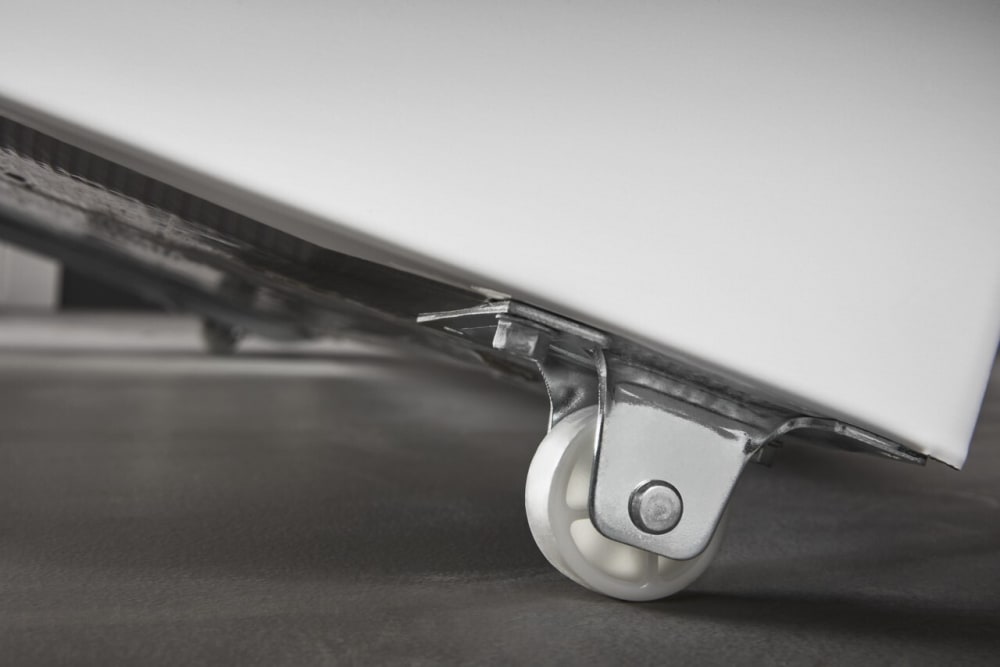 Amana AZC5216LW 55 Inch Chest Freezer 16 cu. ft. Capacity, Freezer-To ...