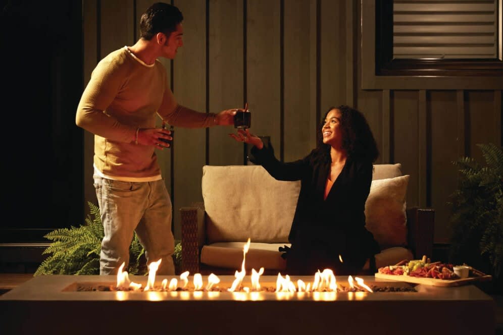 Napoleon GPFRCN72 NEXUS 72 Inch Patioflame® Fire Table with 1 Burner ...