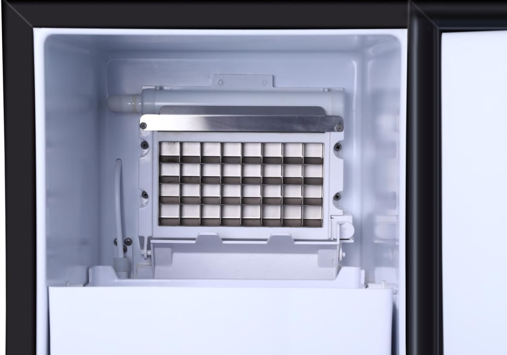 Thor Kitchen HIM1555BLK 15 Inch Built-In Ice Maker with 50 Lbs. Daily ...