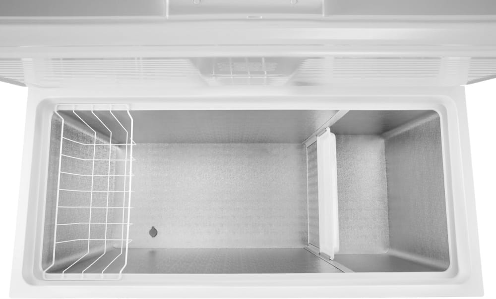 Amana AZC5216LW 55 Inch Chest Freezer 16 cu. ft. Capacity, Freezer-To ...