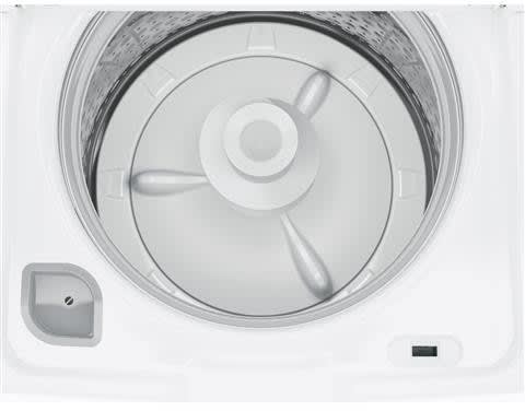 GE GTW465ASNWW 27 Inch Top Load Washer with 4.5 cu. ft. Capacity 700 RPM Spin Speed 14 Wash Cycles 6 Water Temperatures Dual Action Agitator Speed Wash Auto Soak and Deep Rise