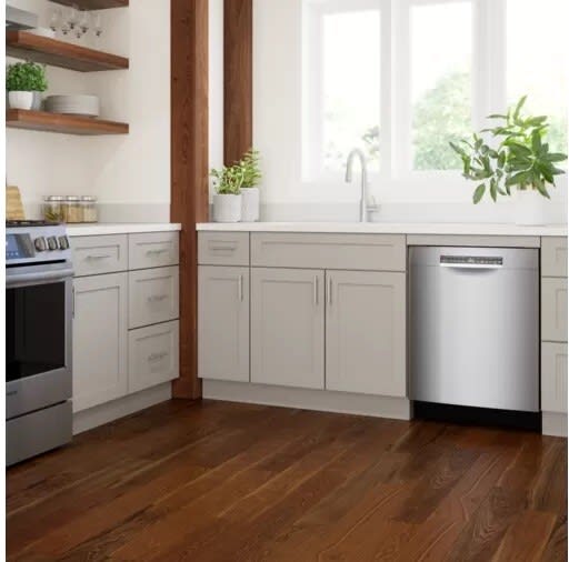 Bosch SGE78C55UC 24 Inch Smart Full Console Built-In Dishwasher with 15 ...