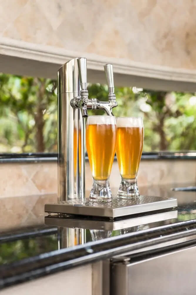 True Residential TUR15BDRSSC 15 Inch Built-In Beer Dispenser with One ...