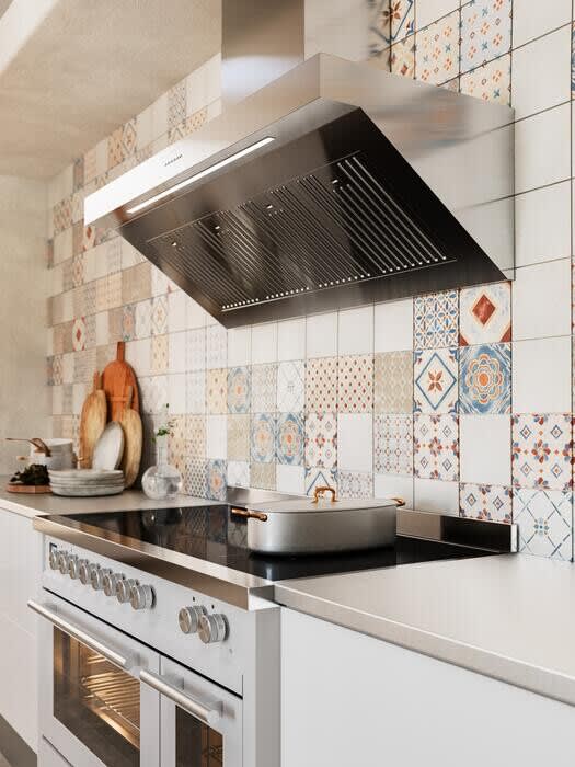 Ilve UAGQ40SS Wall Mount Range Hood with 4-Speed/600 CFM Blower, Push ...