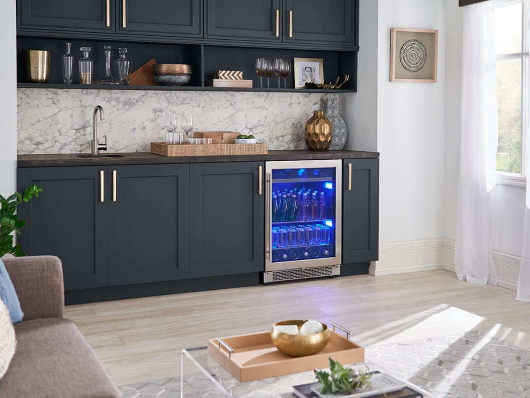 Zephyr PRB24C01BG 24 Inch Single Zone Beverage Cooler with 5.6 Cu. Ft ...