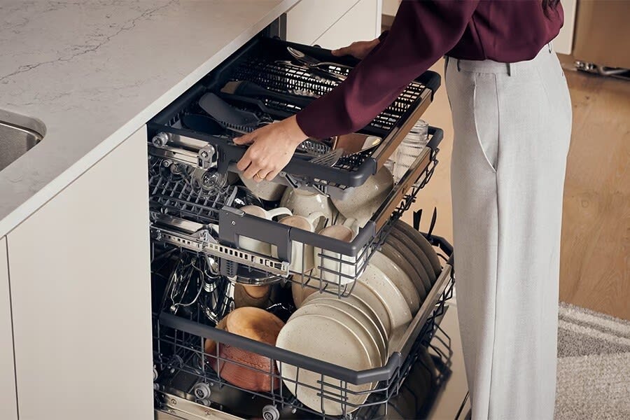 LG SDWD24P3 24 Inch Fully Integrated Smart Dishwasher with 14 Place ...