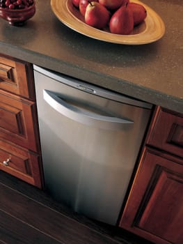 Broan 15XESSEXF Fully Integrated Trash Compactor with 3000 lbs ...