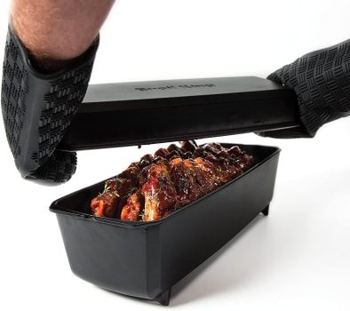 Broil King BK69615 Cast Iron Rib Roaster