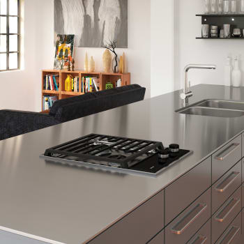 Wolf CG152TS 15 Inch Gas Cooktop with 2 Sealed Burners, 12,000 BTU ...