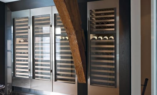 Sub-Zero DEC2450WL 24 Inch Dual Zone Smart Wine Cooler with 102 Bottle ...