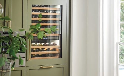 Sub-Zero DET3050WRR 30 Inch Built-In Triple Zone Smart Wine Cooler with ...