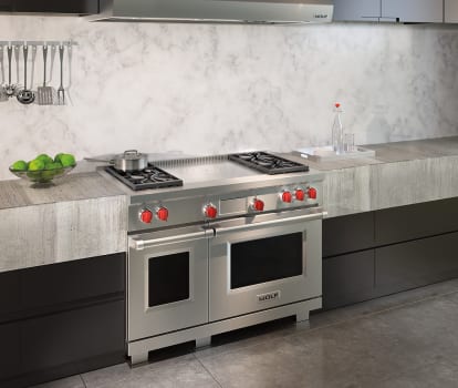 Wolf DF484FLP 48 Inch Pro-Style Dual-Fuel Range with 4 Dual-Stacked ...