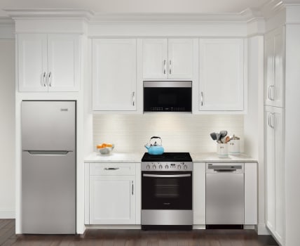 Frigidaire FCFE2425AS 24 Inch Freestanding Electric Range with 4 ...