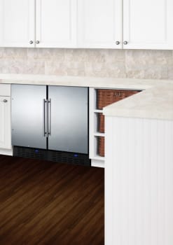 Summit FF1843BSS 18 Inch Undercounter Refrigerator with 2.7 cu. ft ...