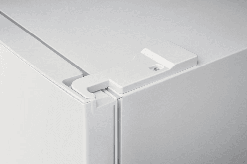 Frigidaire FFET1022UW 24 Inch Top Freezer Refrigerator with 10.1 cu. ft ...