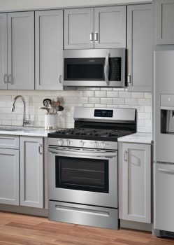 Frigidaire FFGF3056TS 30 Inch Freestanding Gas Range with Quick Bake ...