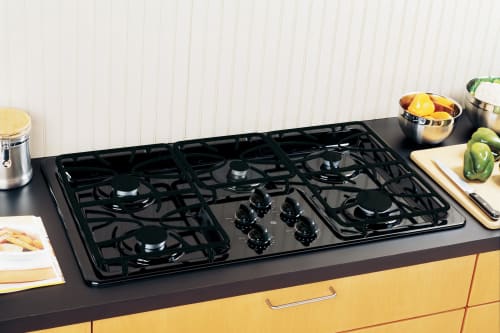 GE JGP633DETBB 36 Inch Gas Cooktop with 5 Sealed Burners, 11,000 BTU ...