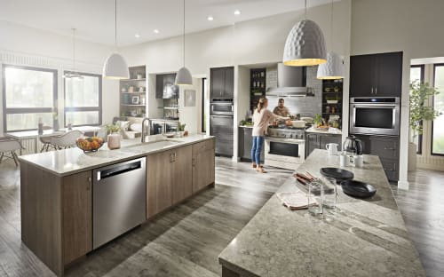 KitchenAid KFGC506JMH 36 Inch Smart Commercial Style Gas Range with 6 ...