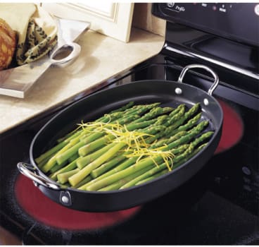 GE PP962TMWW 36 Inch Smoothtop Electric Cooktop with 5 Ribbon Elements ...