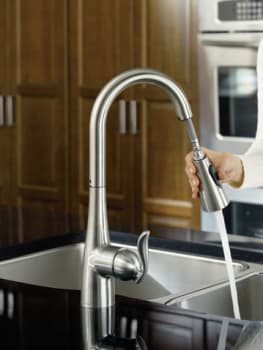Moen 7594BL Single Lever Pull-Out Kitchen Faucet with 7-7/8 Inch Reach ...