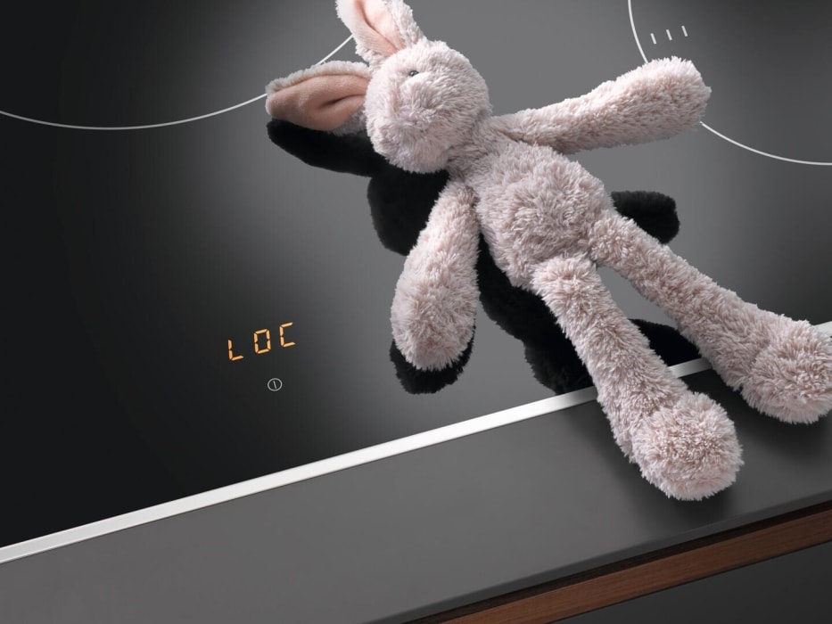 Miele KM7740FR 36 Inch Induction Smart Cooktop with 5 Cooking Zones ...