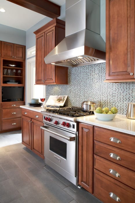 Wolf PWC362418 Wall Mount Chimney Range Hood with Infinite-Speed Blower ...