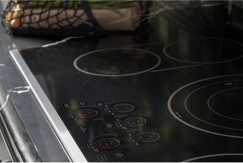 Cafe CEP90301TBB 30 Inch Electric Smart Cooktop with 5 Elements, Tri ...