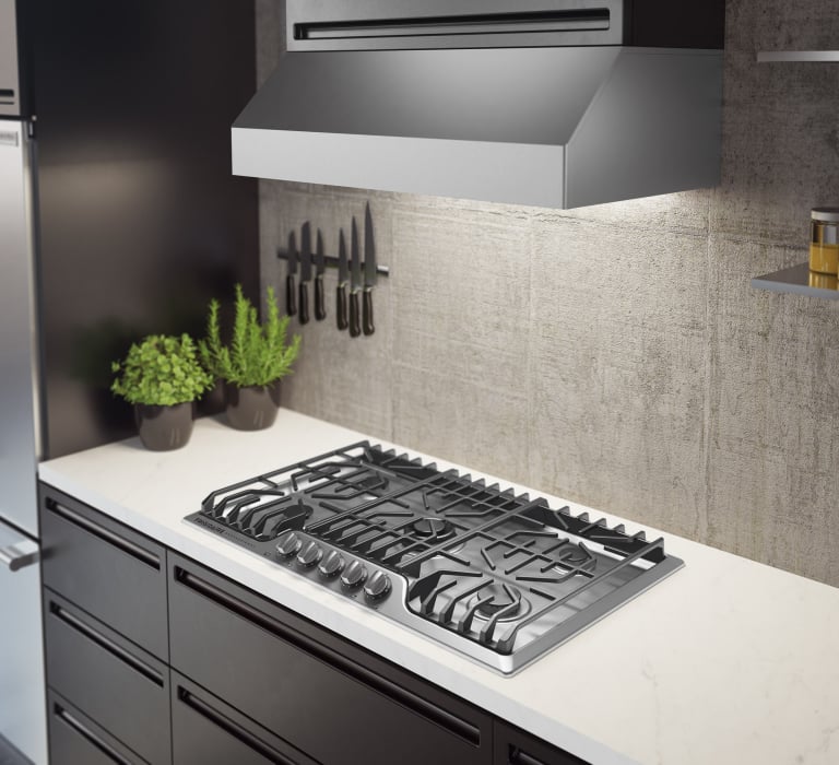 Frigidaire FPGC3077RS Gas Cooktop with 5 Sealed Burners, Continuous ...