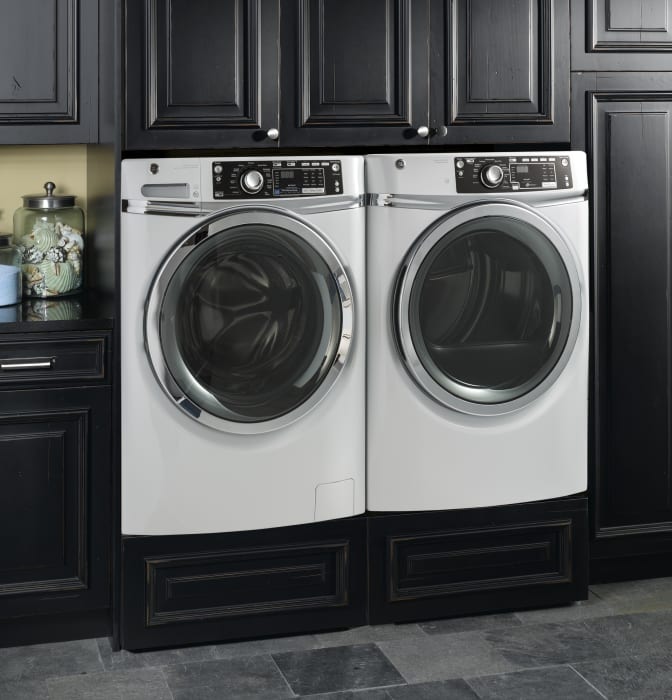 GE GFW480SSKWW 28 Inch Front Load Washer with 4.9 cu. ft. Capacity, 13 ...