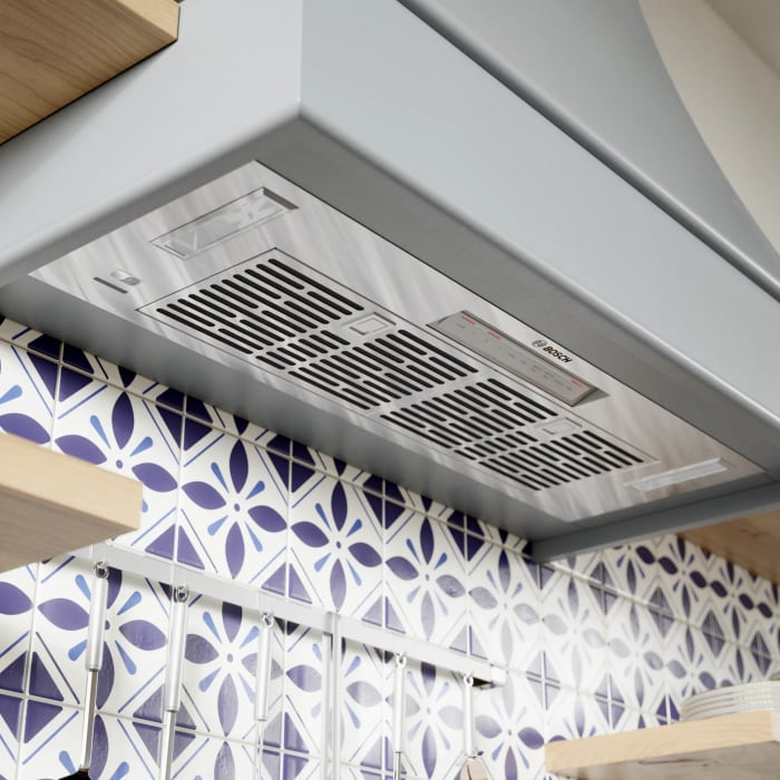 Bosch HUI86553UC 36 Inch Custom Insert Smart Range Hood with 4-Speed ...
