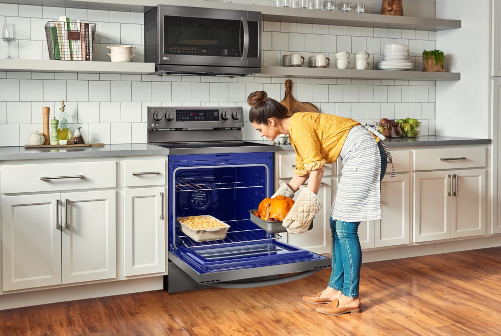 LG LREL6325D 30 Inch Electric Smart Range with 5 Radiant Elements, 6.3 ...