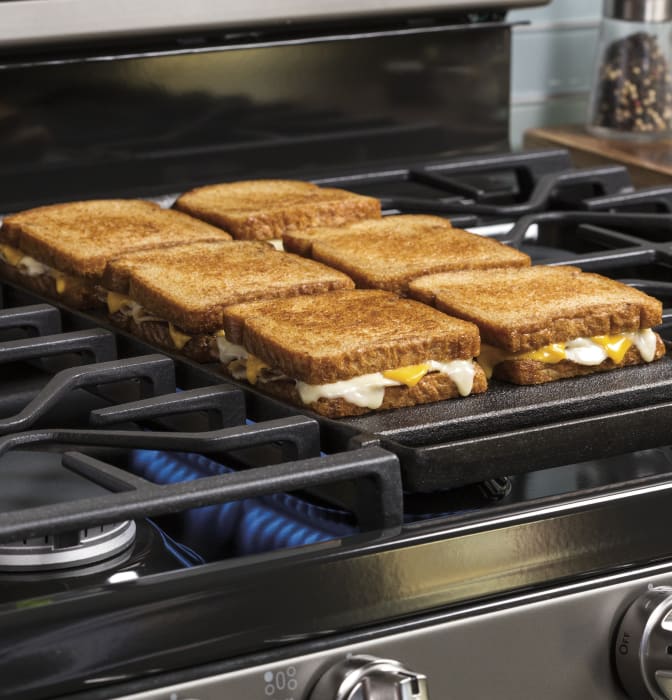 GE PGB911EEJES 30 Inch Freestanding Gas Range with 5 Sealed Burners, 5. ...