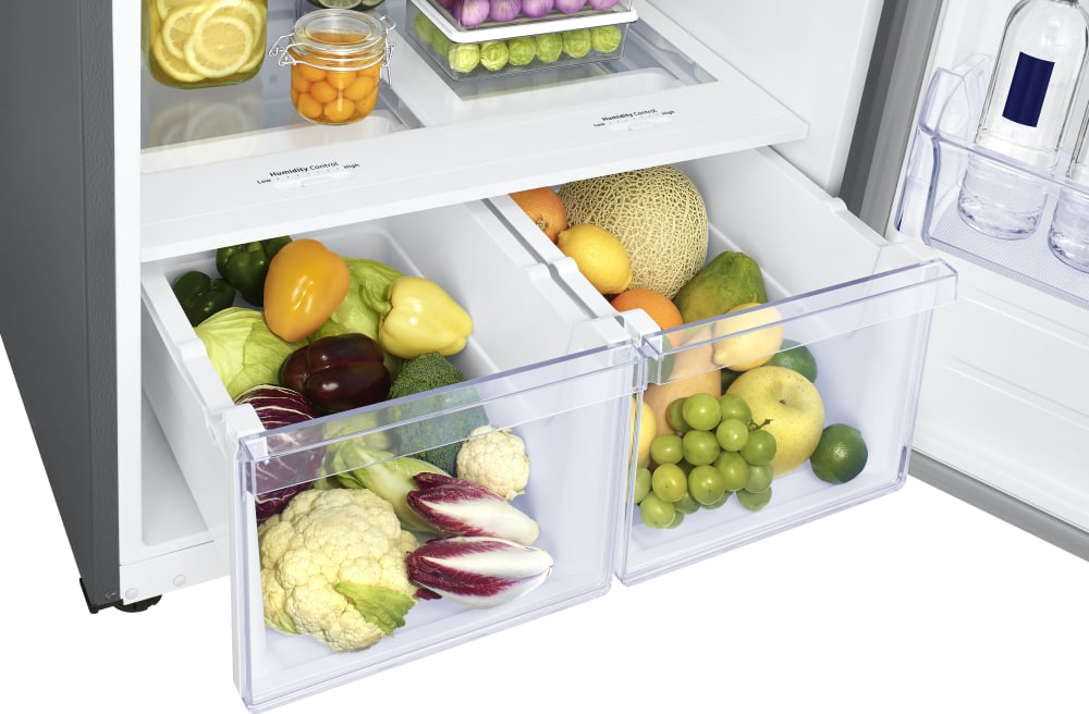 Samsung RT18M6215SR 29 Inch Freestanding Top-Freezer Refrigerator with ...