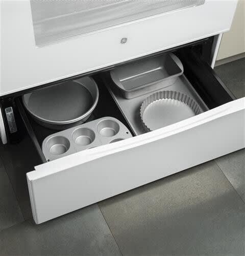 GE JBS60DKWW 30 Inch Electric Range with 4 Heating Elements, 5.3 cu. ft ...