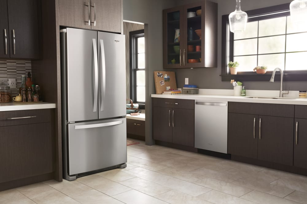 Whirlpool WRF532SMHZ 33 Inch French Door Refrigerator with 22 Cu. Ft ...
